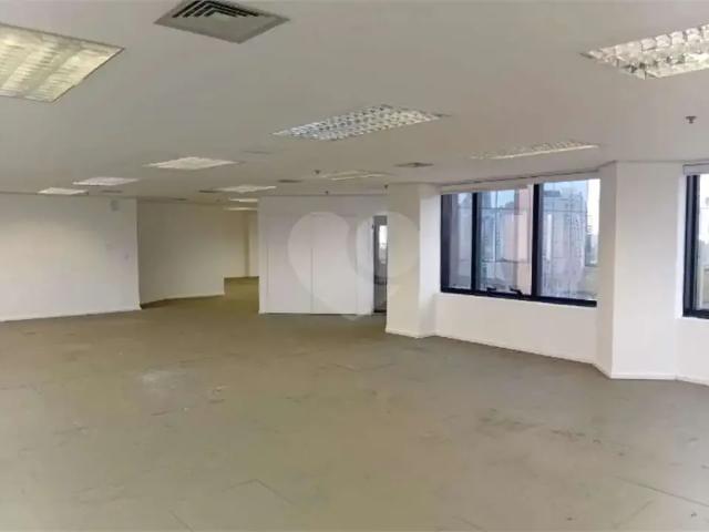 Conj. Comercial / Sala para Locação em São Paulo/SP Barra Funda