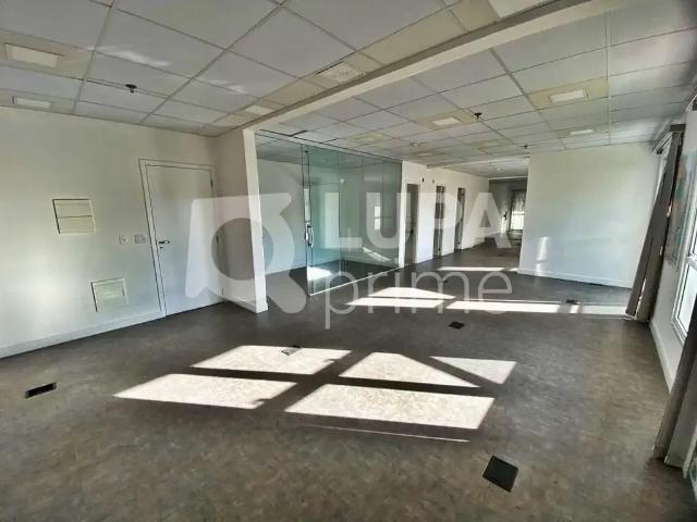 Conj. Comercial / Sala para Locação em São Paulo/SP Barra Funda