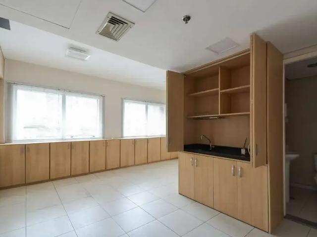Conj. Comercial / Sala para Locação em São Paulo/SP Bela Vista