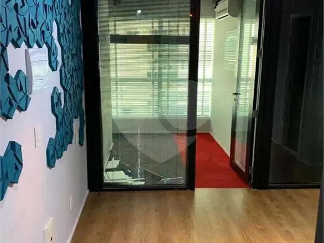 Conj. Comercial / Sala para Locação em São Paulo/SP Bela Vista