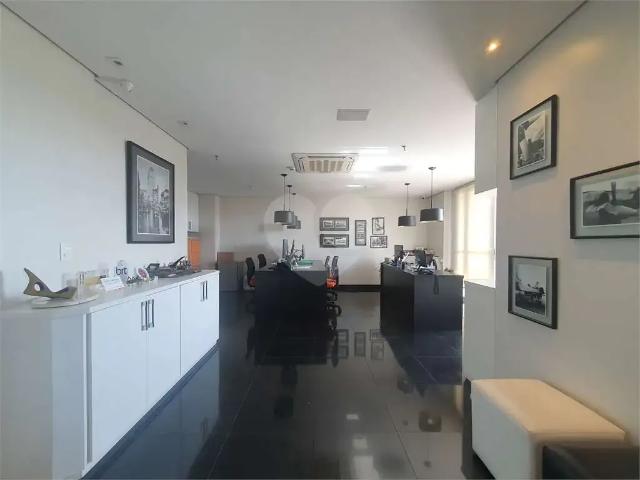 Conj. Comercial / Sala para Locação em São Paulo/SP Bela Vista