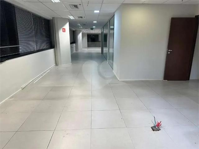 Conj. Comercial / Sala para Locação em São Paulo/SP Bela Vista