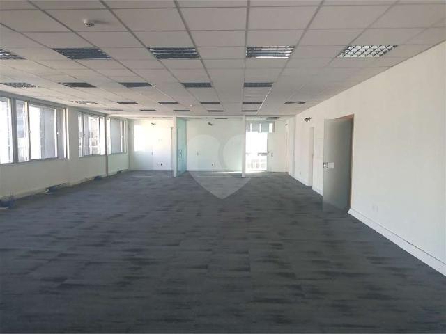 Conj. Comercial / Sala para Locação em São Paulo/SP Bela Vista