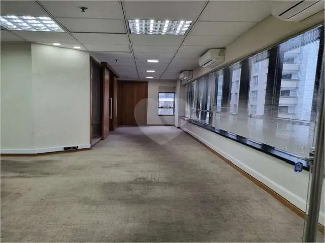 Conj. Comercial / Sala para Locação em São Paulo/SP Bela Vista