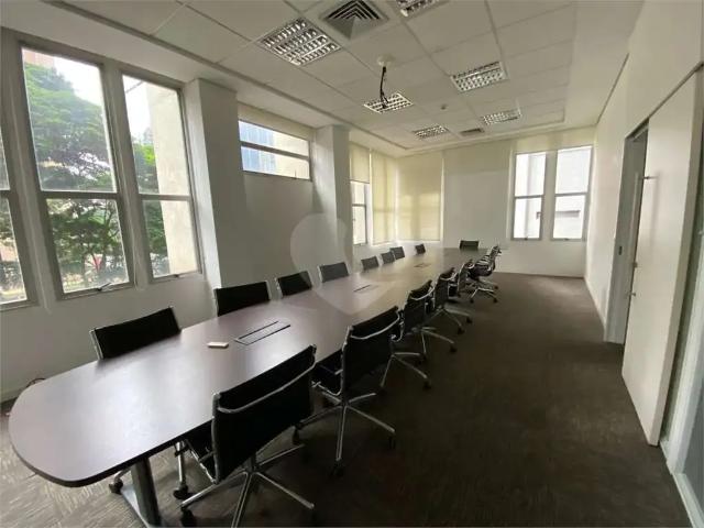 Conj. Comercial / Sala para Locação em São Paulo/SP Bela Vista