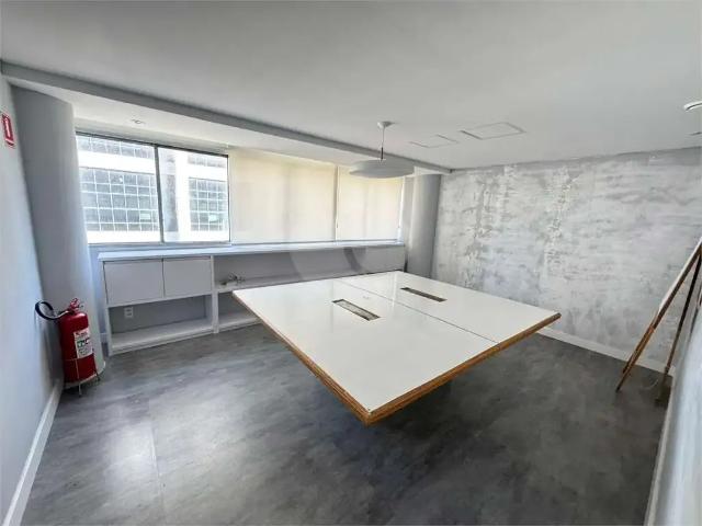 Conj. Comercial / Sala para Locação em São Paulo/SP Bela Vista