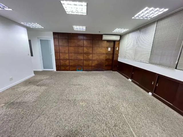 Conj. Comercial / Sala para Locação em São Paulo/SP Campo Belo