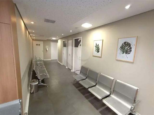 Conj. Comercial / Sala para Locação em São Paulo/SP Centro