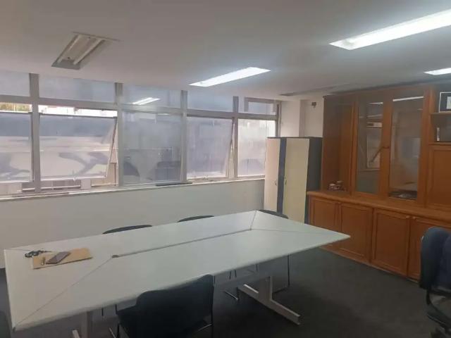 Conj. Comercial / Sala para Locação em São Paulo/SP Centro