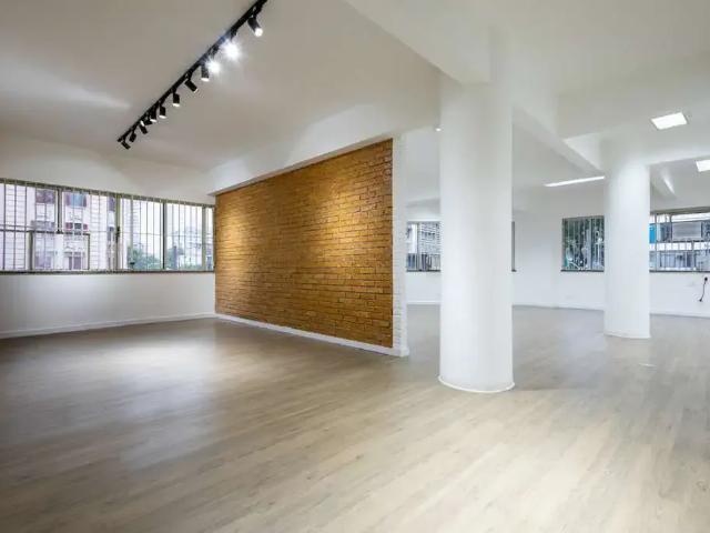 Conj. Comercial / Sala para Locação em São Paulo/SP Centro