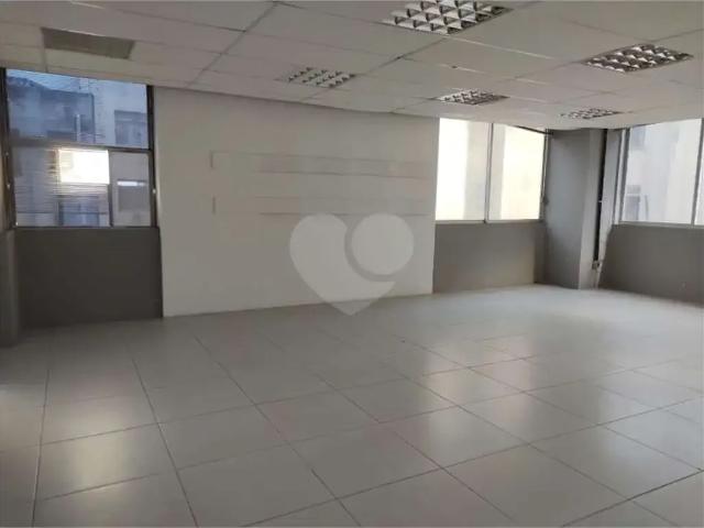 Conj. Comercial / Sala para Locação em São Paulo/SP Centro