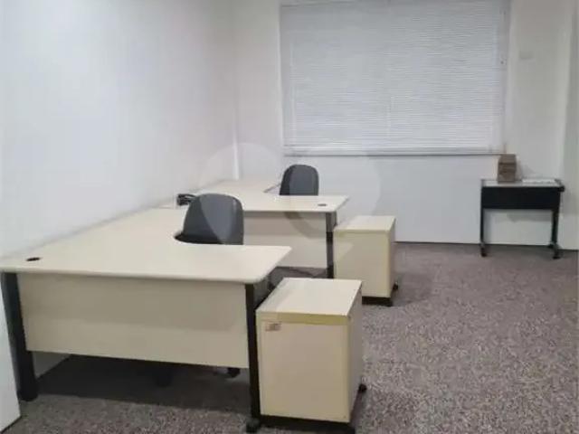 Conj. Comercial / Sala para Locação em São Paulo/SP Centro