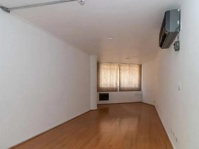 Conj. Comercial / Sala para Locação em São Paulo/SP Centro