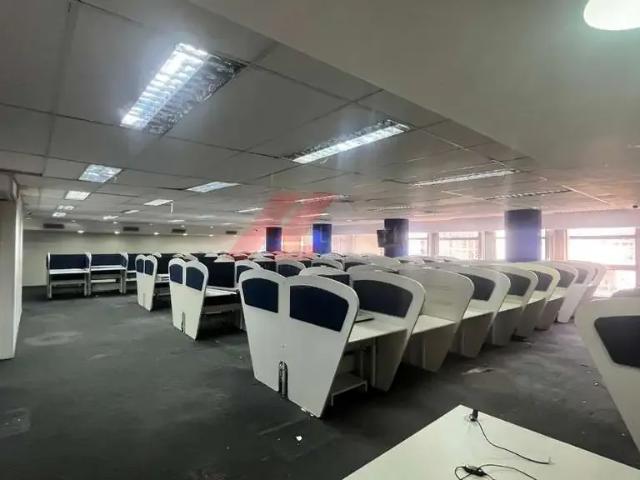 Conj. Comercial / Sala para Locação em São Paulo/SP Centro
