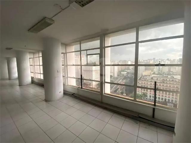 Conj. Comercial / Sala para Locação em São Paulo/SP Centro