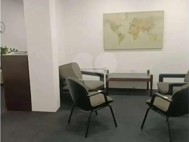 Conj. Comercial / Sala para Locação em São Paulo/SP Centro