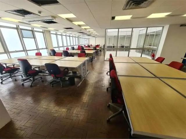 Conj. Comercial / Sala para Locação em São Paulo/SP Centro