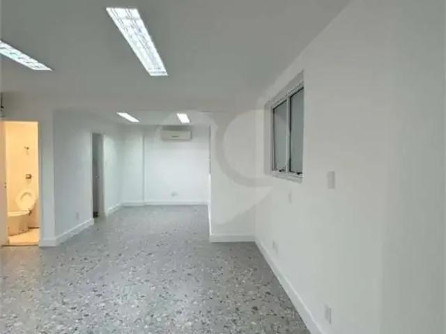 Conj. Comercial / Sala para Locação em São Paulo/SP Centro