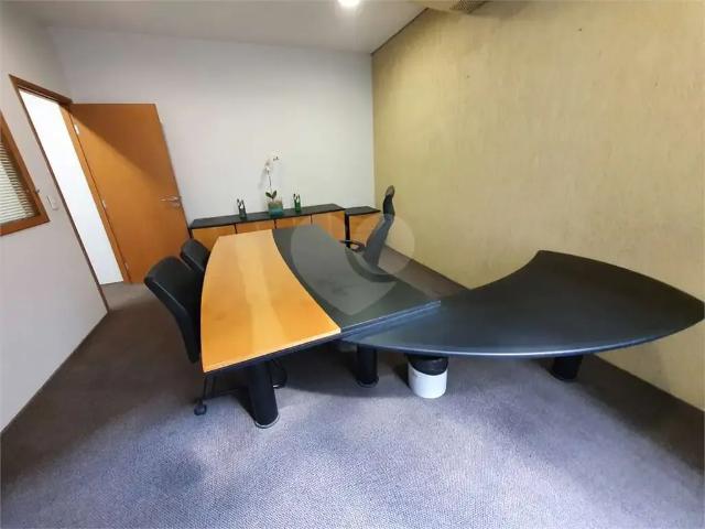 Conj. Comercial / Sala para Locação em São Paulo/SP Centro