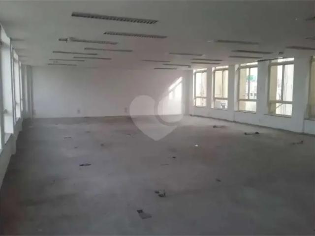 Conj. Comercial / Sala para Locação em São Paulo/SP Centro