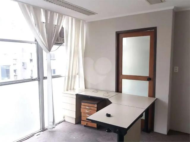 Conj. Comercial / Sala para Locação em São Paulo/SP Centro