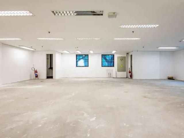 Conj. Comercial / Sala para Locação em São Paulo/SP Cerqueira César