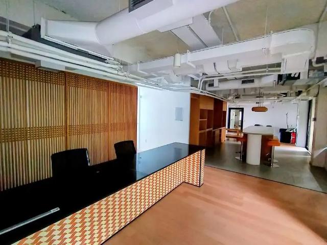 Conj. Comercial / Sala para Locação em São Paulo/SP Cerqueira César