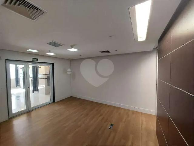 Conj. Comercial / Sala para Locação em São Paulo/SP Chácara Santo Antônio