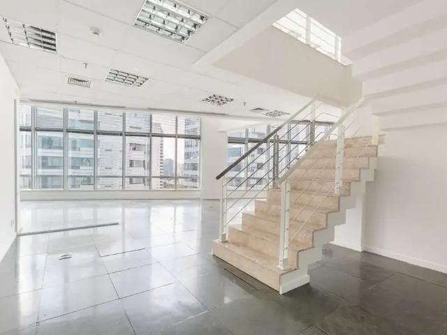 Conj. Comercial / Sala para Locação em São Paulo/SP Cidade Monções