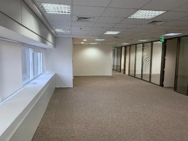 Conj. Comercial / Sala para Locação em São Paulo/SP Cidade Monções
