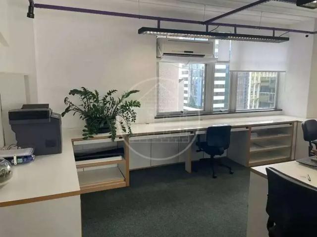 Conj. Comercial / Sala para Locação em São Paulo/SP Cidade Monções