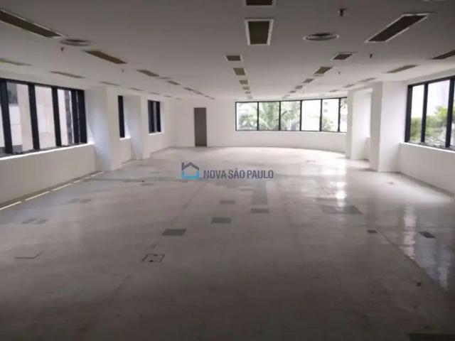 Conj. Comercial / Sala para Locação em São Paulo/SP Cidade Monções
