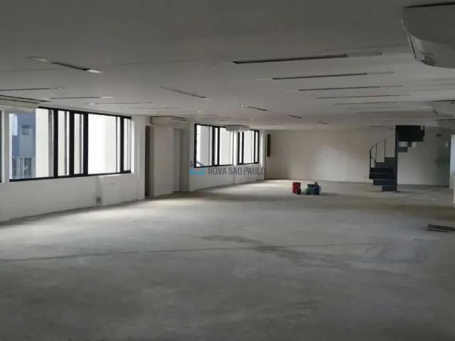 Conj. Comercial / Sala para Locação em São Paulo/SP Cidade Monções