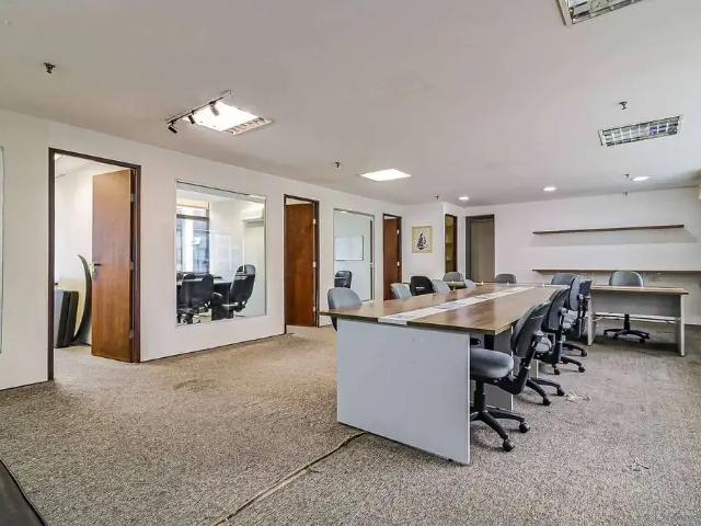 Conj. Comercial / Sala para Locação em São Paulo/SP Cidade Monções