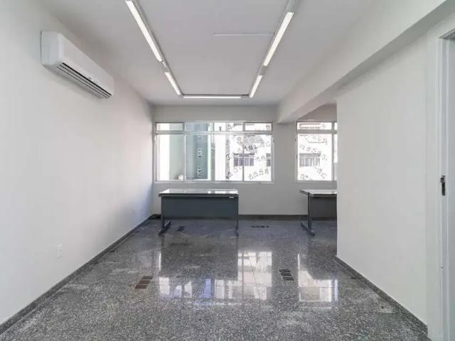 Conj. Comercial / Sala para Locação em São Paulo/SP Consolação