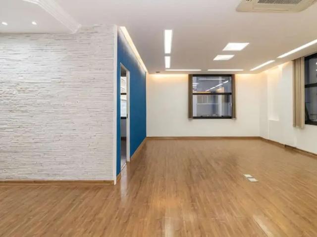 Conj. Comercial / Sala para Locação em São Paulo/SP Consolação