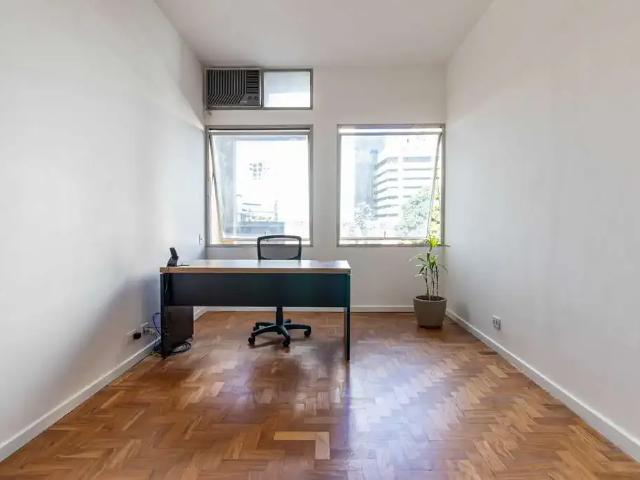 Conj. Comercial / Sala para Locação em São Paulo/SP Consolação