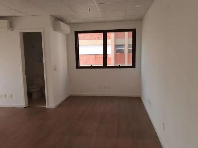 Conj. Comercial / Sala para Locação em São Paulo/SP Consolação