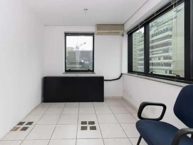 Conj. Comercial / Sala para Locação em São Paulo/SP Consolação