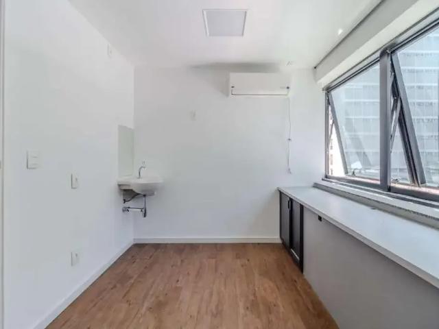 Conj. Comercial / Sala para Locação em São Paulo/SP Consolação