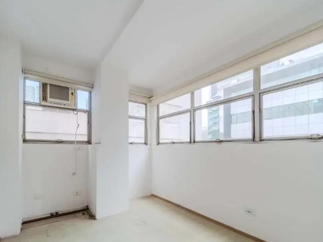 Conj. Comercial / Sala para Locação em São Paulo/SP Consolação