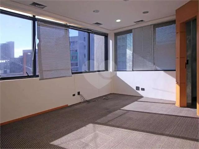 Conj. Comercial / Sala para Locação em São Paulo/SP Granja Julieta