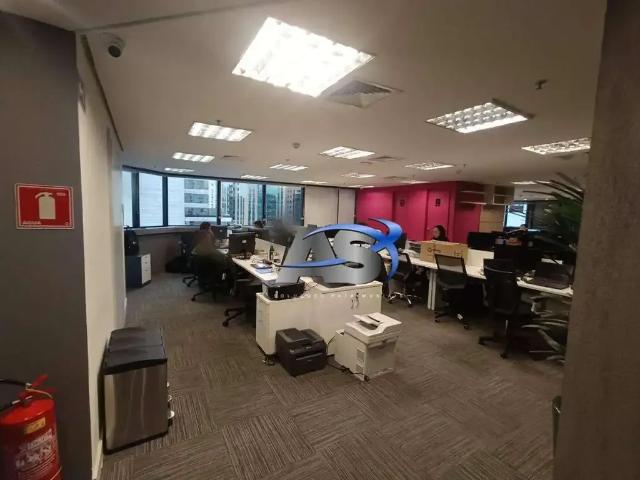 Conj. Comercial / Sala para Locação em São Paulo/SP Itaim Bibi