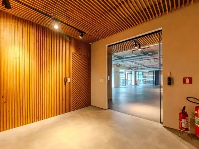 Conj. Comercial / Sala para Locação em São Paulo/SP Itaim Bibi