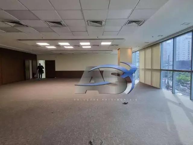 Conj. Comercial / Sala para Locação em São Paulo/SP Itaim Bibi