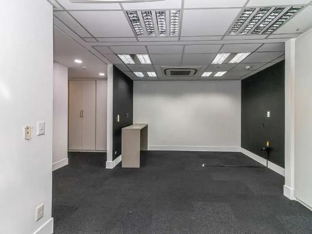 Conj. Comercial / Sala para Locação em São Paulo/SP Itaim Bibi