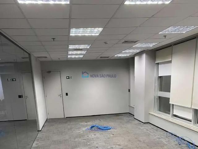 Conj. Comercial / Sala para Locação em São Paulo/SP Itaim Bibi