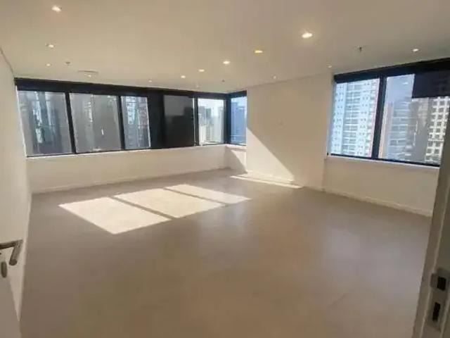 Conj. Comercial / Sala para Locação em São Paulo/SP Itaim Bibi