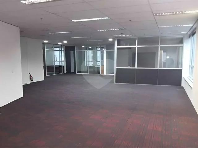Conj. Comercial / Sala para Locação em São Paulo/SP Itaim Bibi
