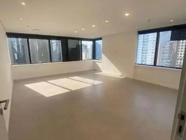 Conj. Comercial / Sala para Locação em São Paulo/SP Itaim Bibi